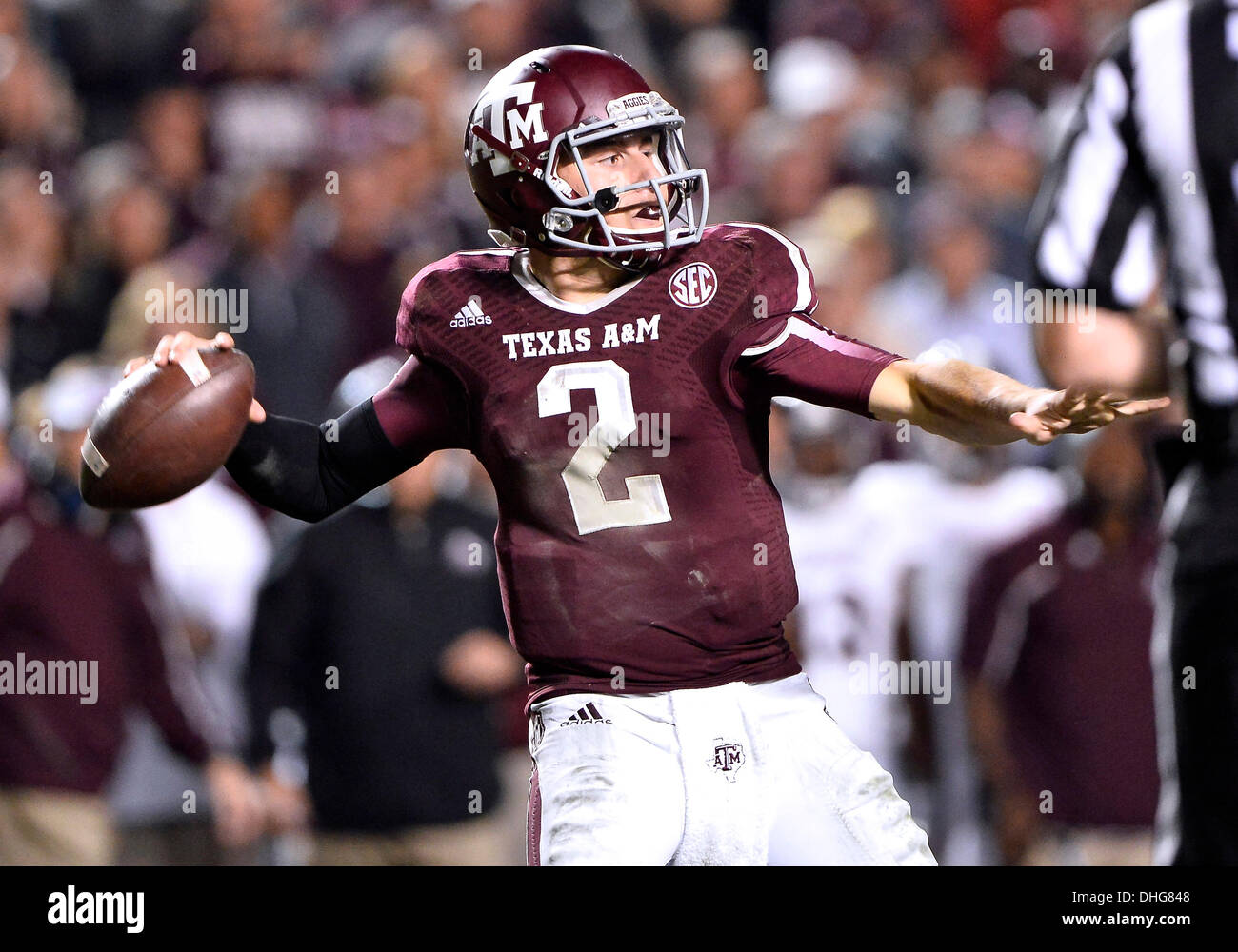 College Station, TX, USA. 9th Nov, 2013. Texas A&M Aggies quarterback ...