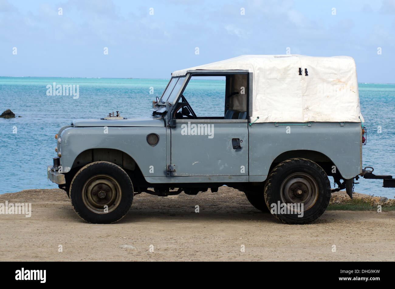 Series Land Rover High Resolution Stock Photography and Images - Alamy