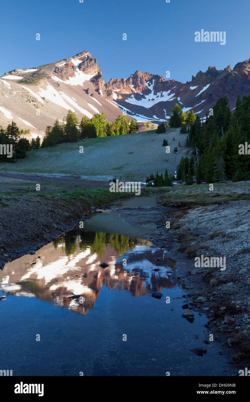 Three sisters wilderness hi-res stock photography and images - Alamy