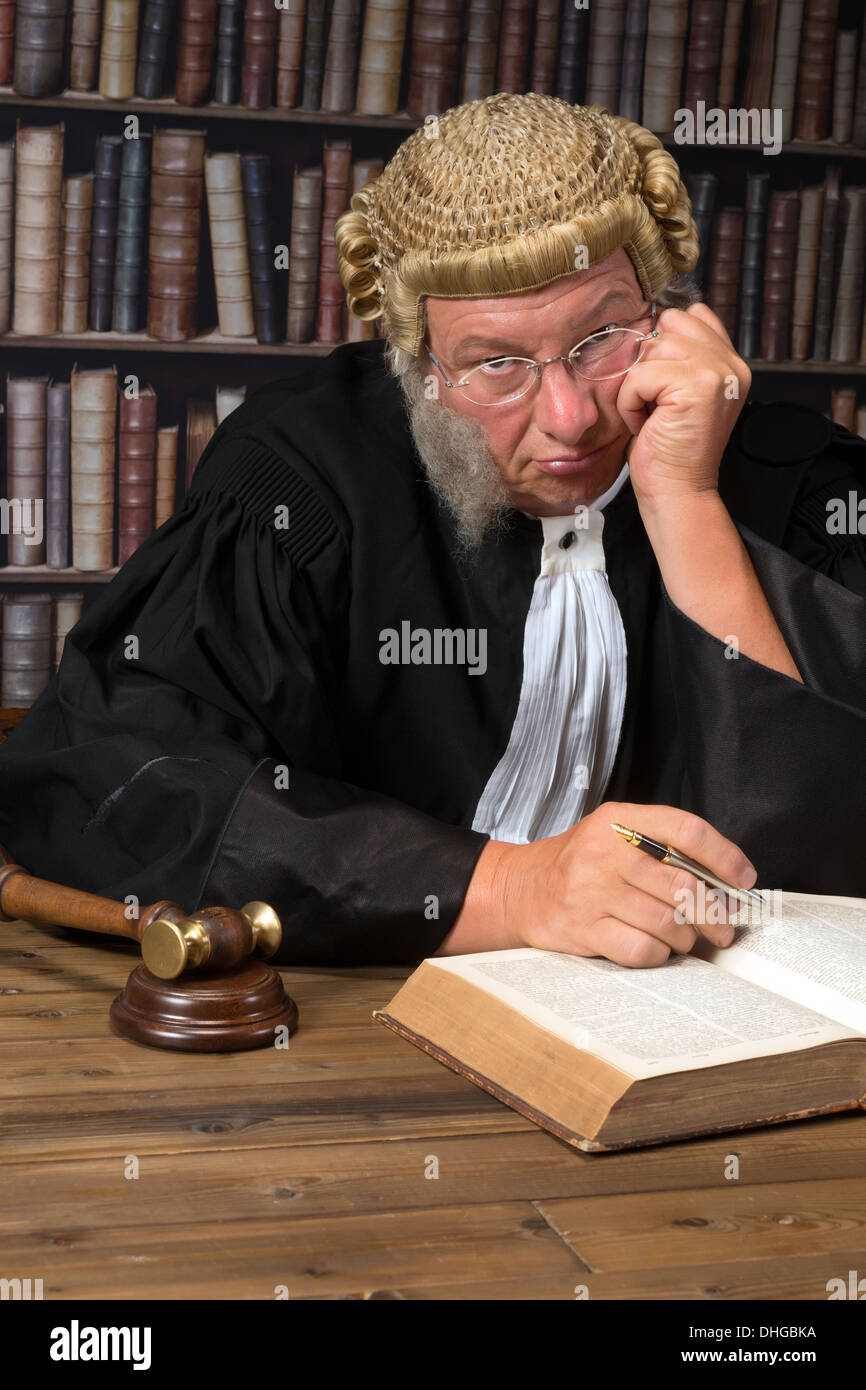 Court wig hi-res stock photography and images - Alamy