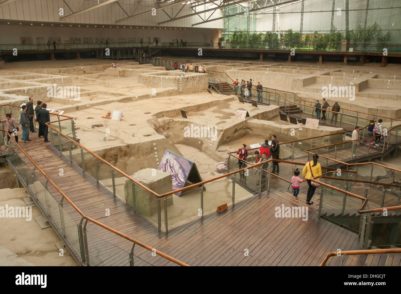 Jinsha site museum hi-res stock photography and images - Alamy