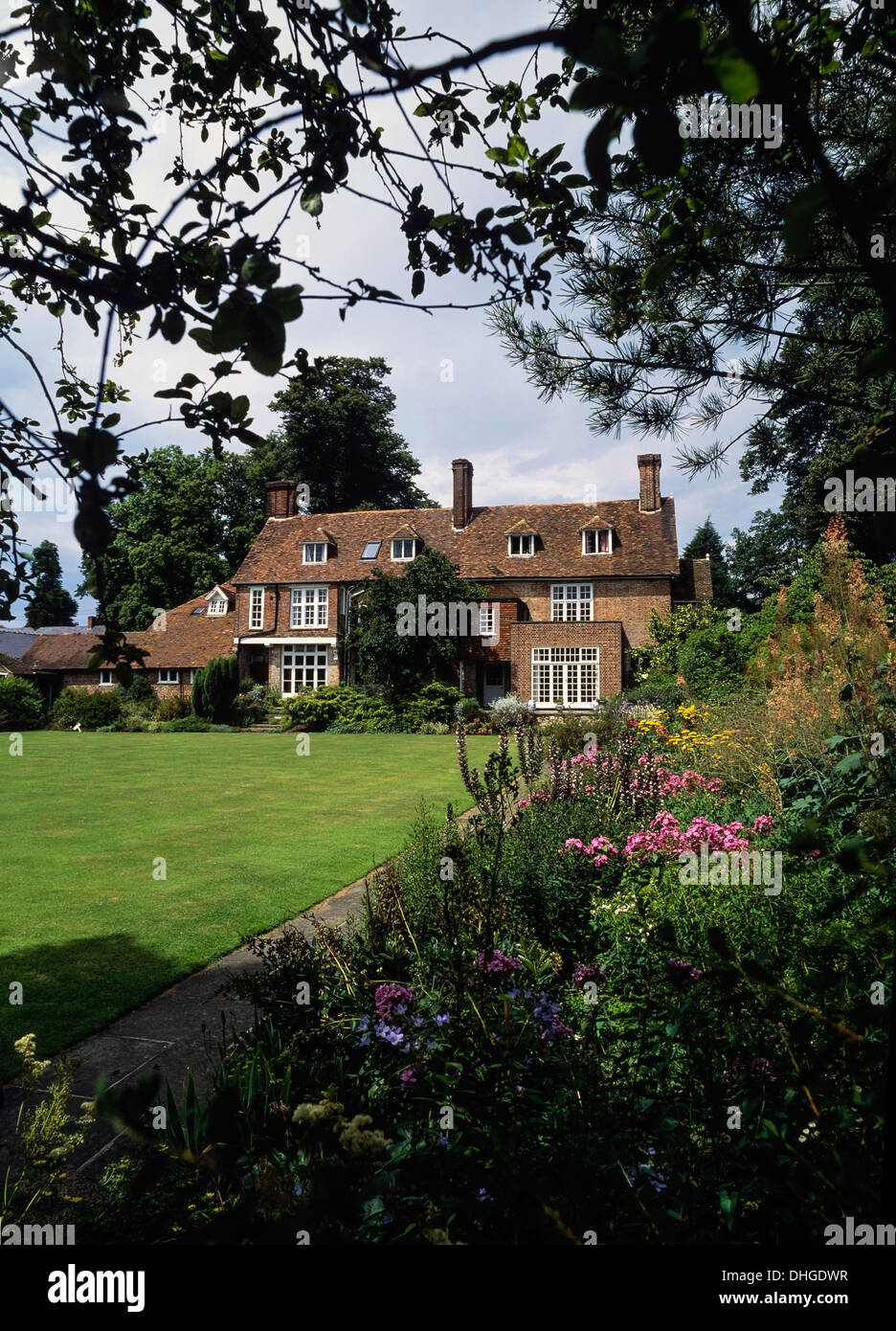Great comp garden kent hi-res stock photography and images - Alamy
