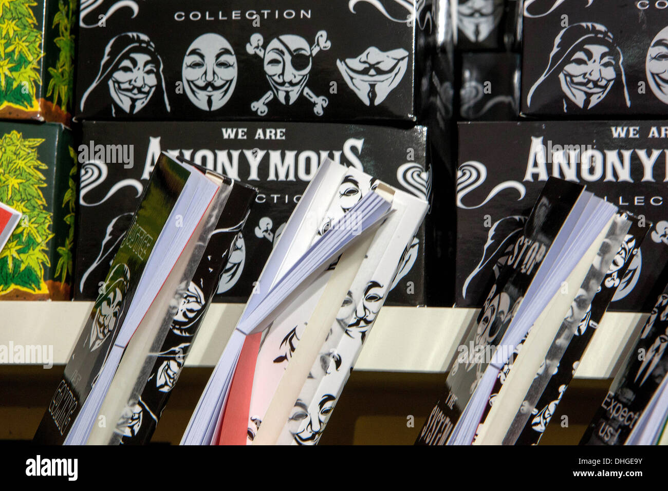 Anonymous sign hi-res stock photography and images - Alamy