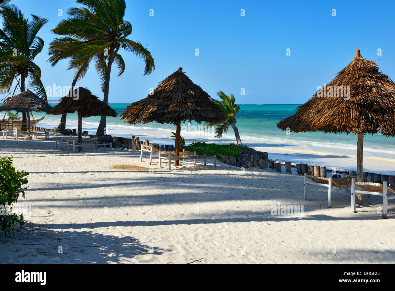 Makuti hi-res stock photography and images - Alamy