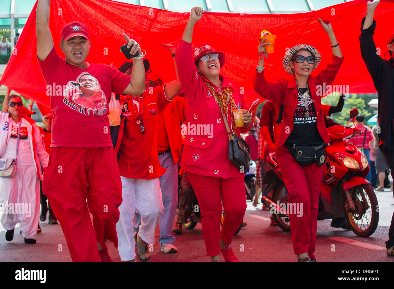 Red Shirt Protesters return to the streets of Bangkok Stock Photo - Alamy
