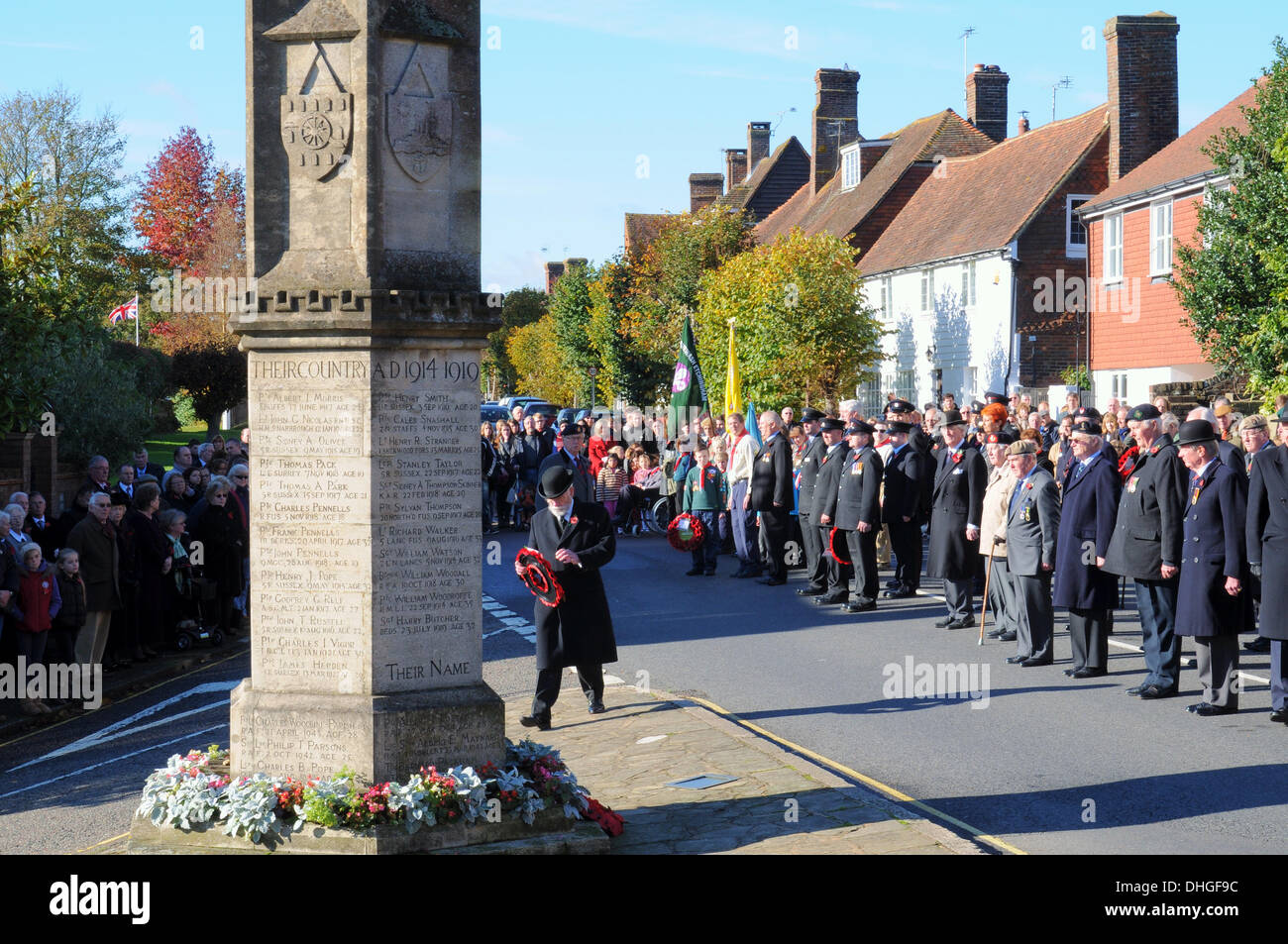 Remembrance at Burwash in the East Sussex village Stock Photo - Alamy