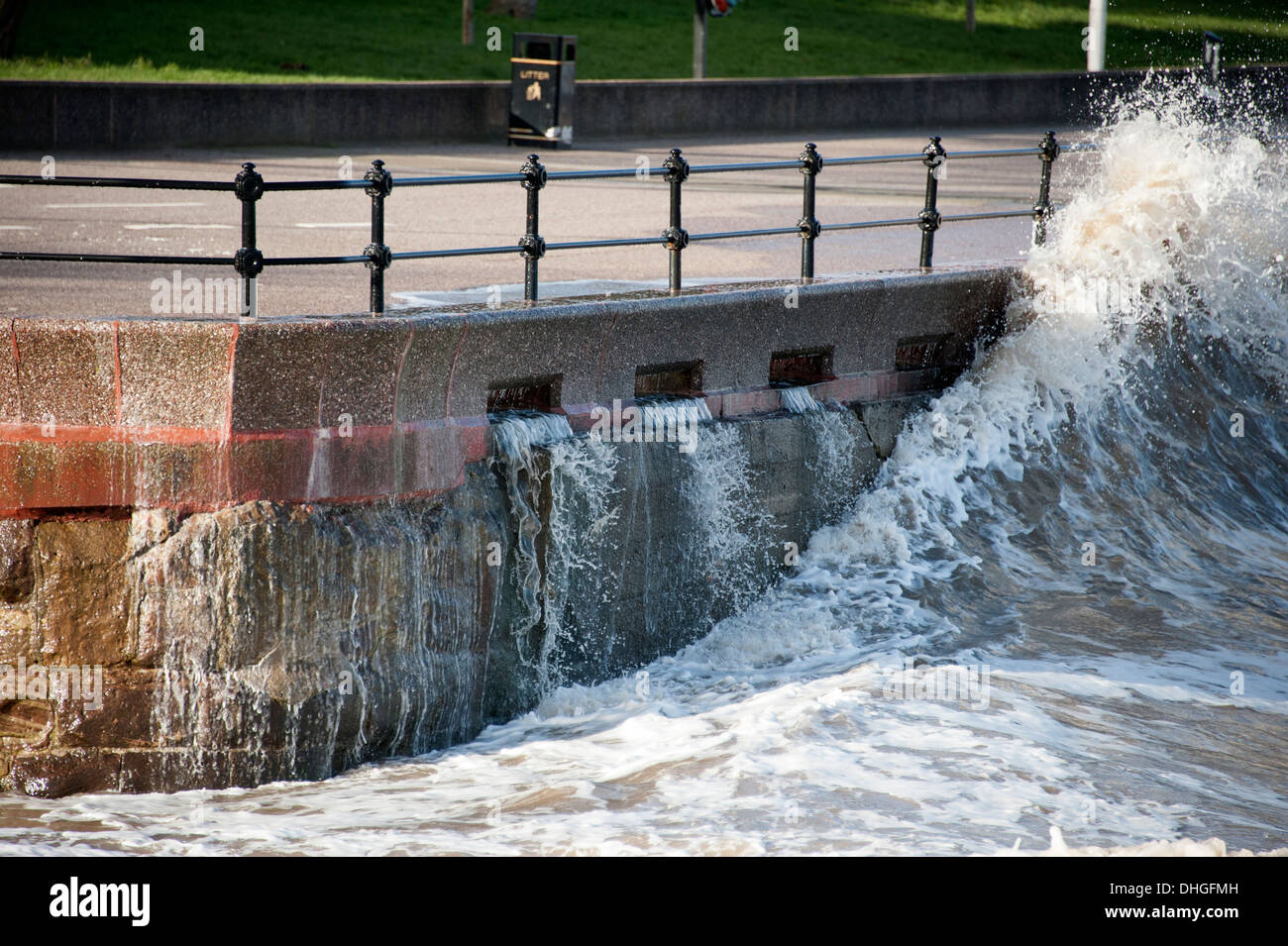 Windy weather hi-res stock photography and images - Alamy