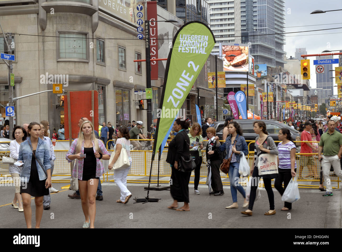 Yonge street busy hi-res stock photography and images - Alamy