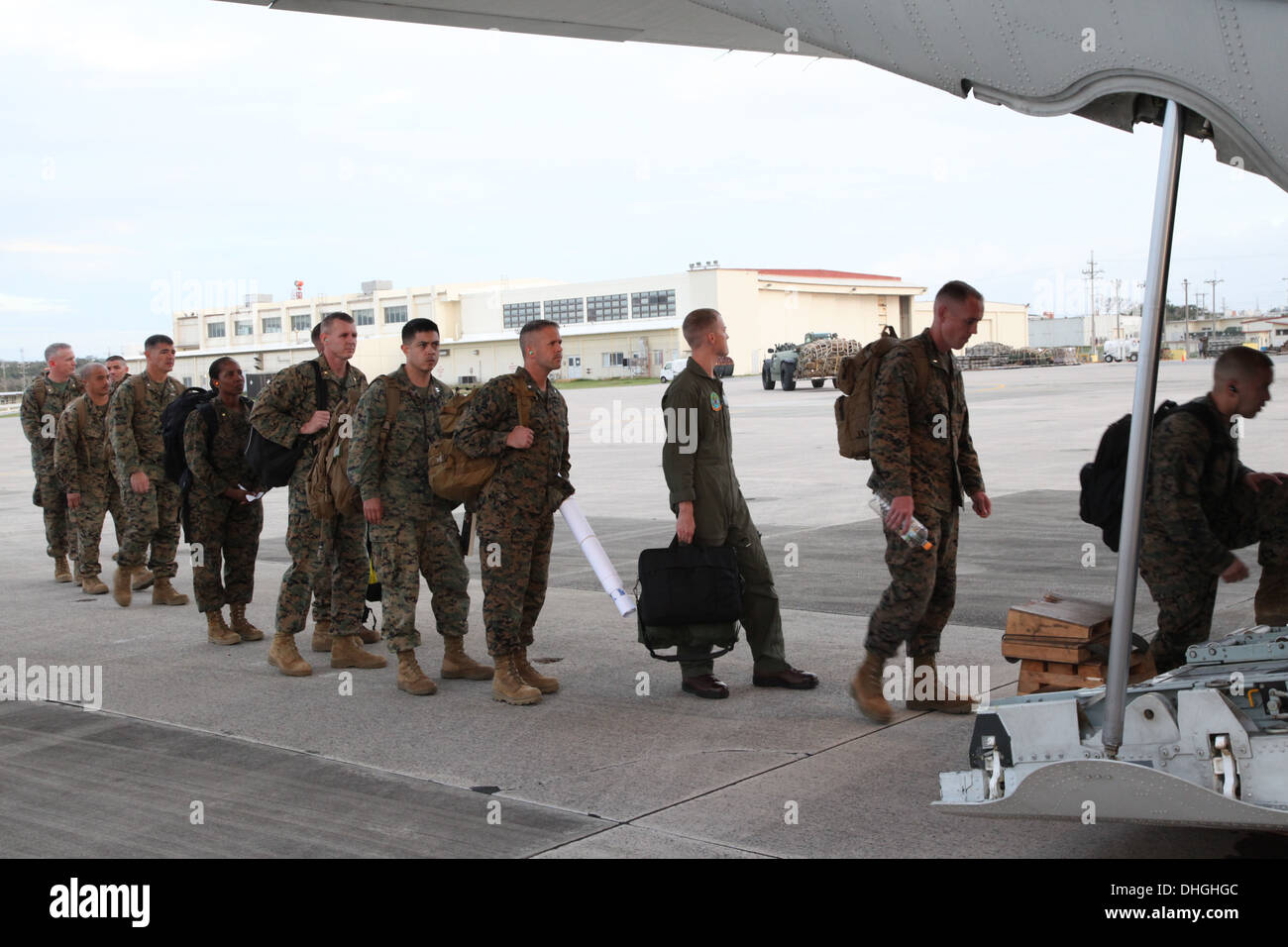 3rd MEB to provide humanitarian assistance to Philippines Stock Photo ...