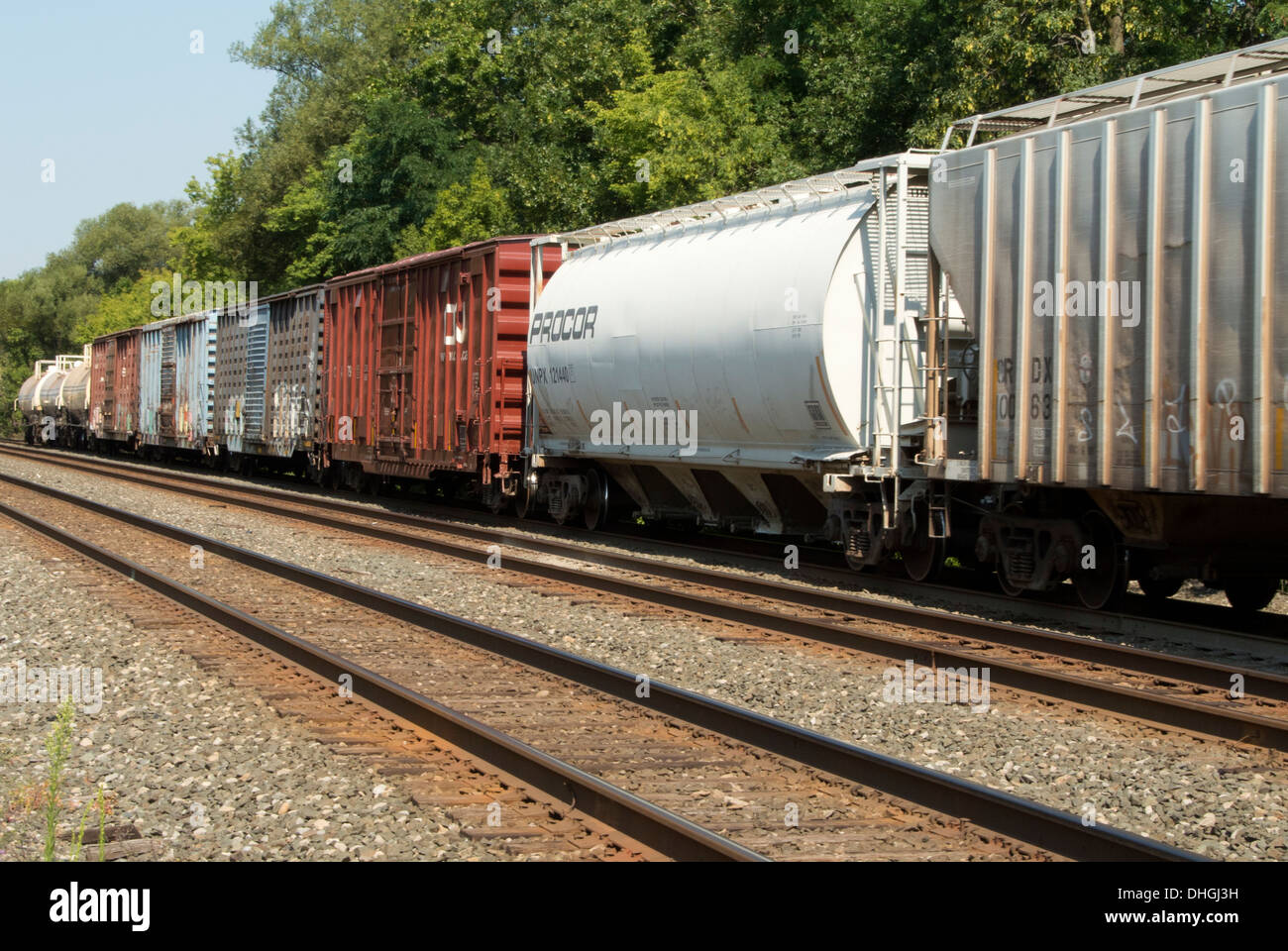 Light rail crossing hi-res stock photography and images - Alamy
