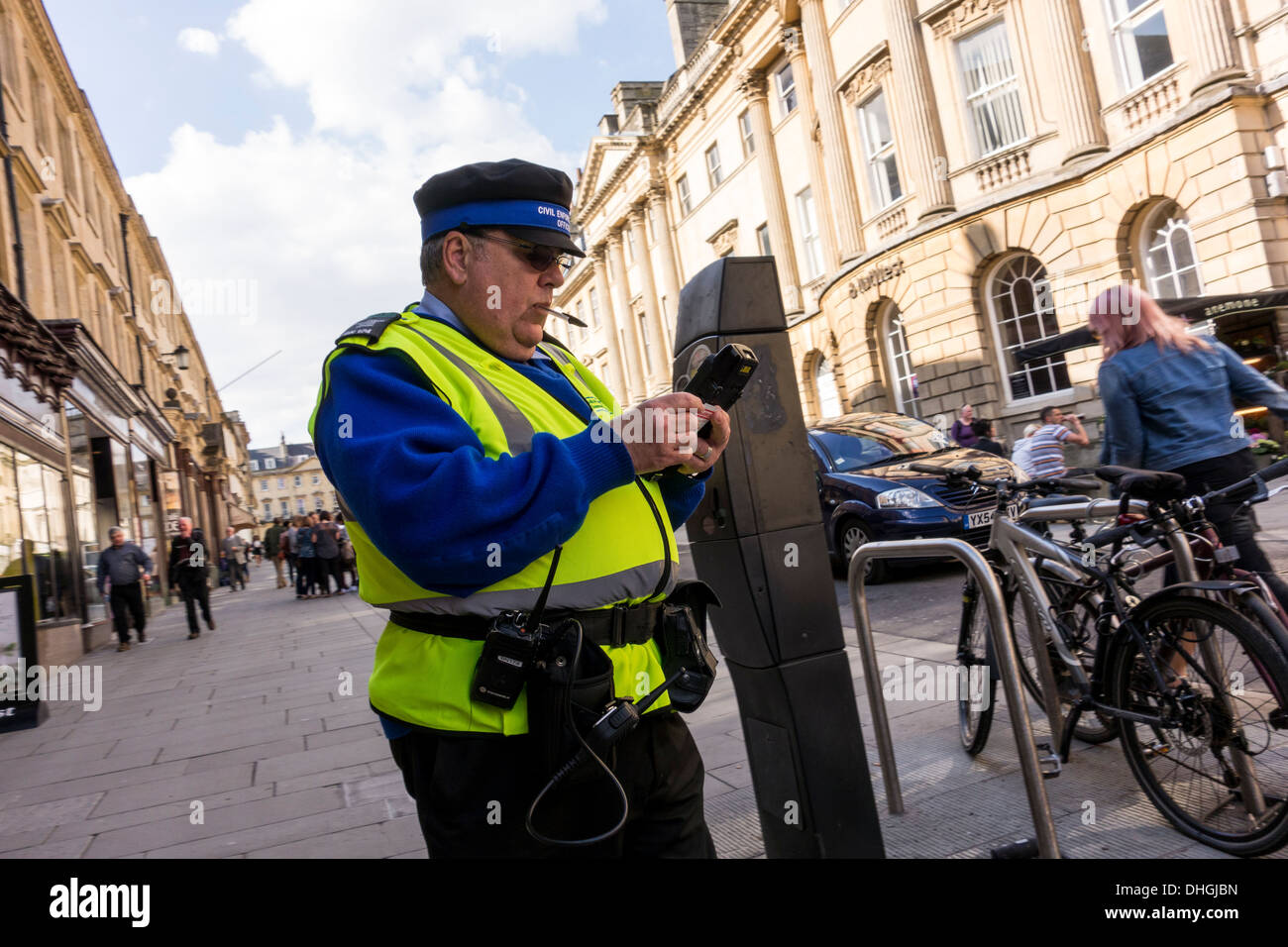 Issuing traffic offense ticket hi-res stock photography and images - Alamy
