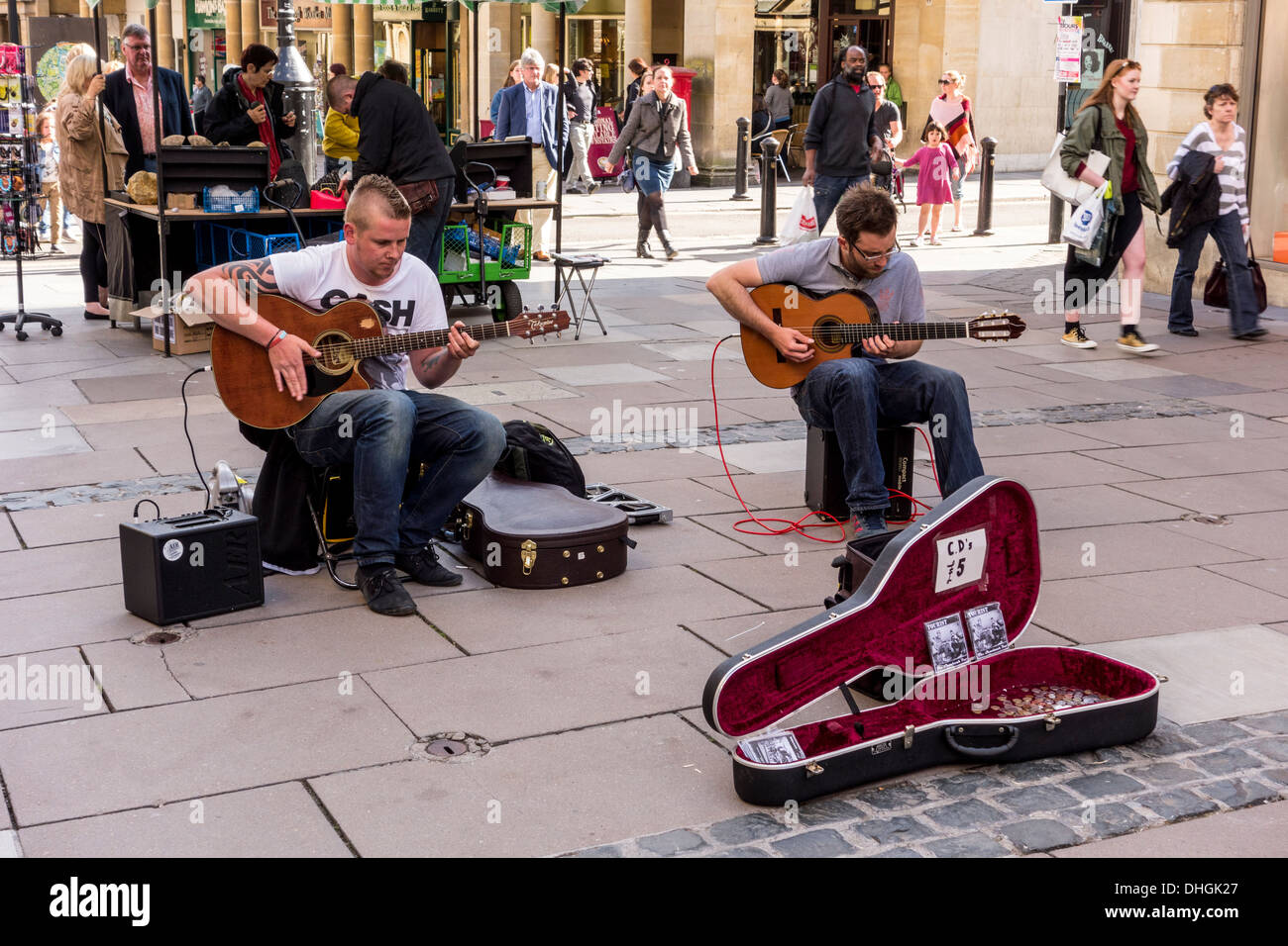 Street musician busking in bath hi-res stock photography and images - Alamy