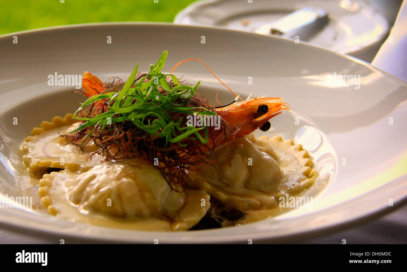 Ravioli with shrimp hi-res stock photography and images - Alamy