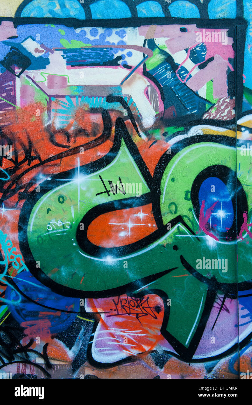 Scrabbling hi-res stock photography and images - Alamy