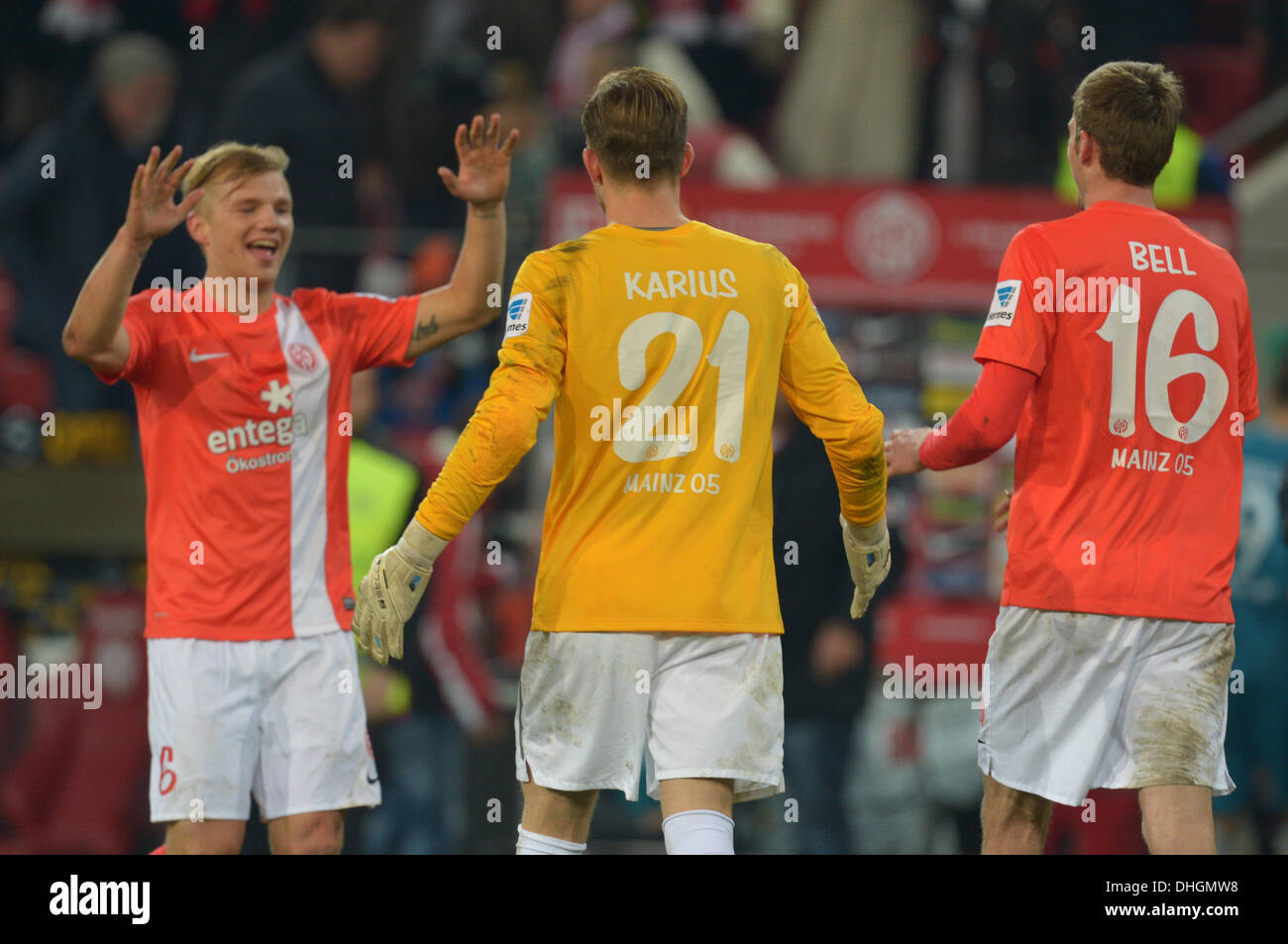 Mainz, Germany. 10th Nov, 2013. Mainz' Johannes Geis (L-R), keeper ...