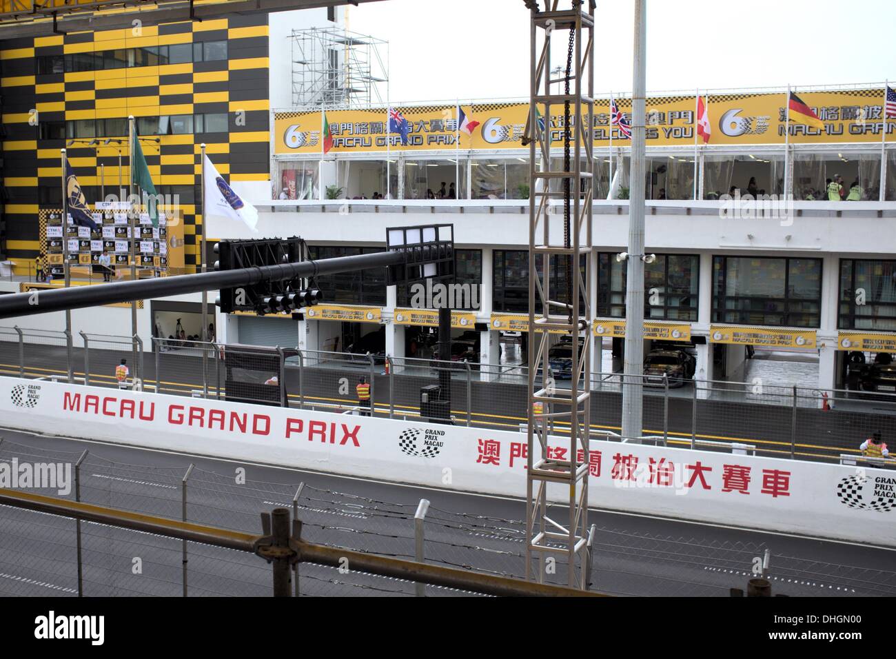 Pit grandstand hi-res stock photography and images - Alamy