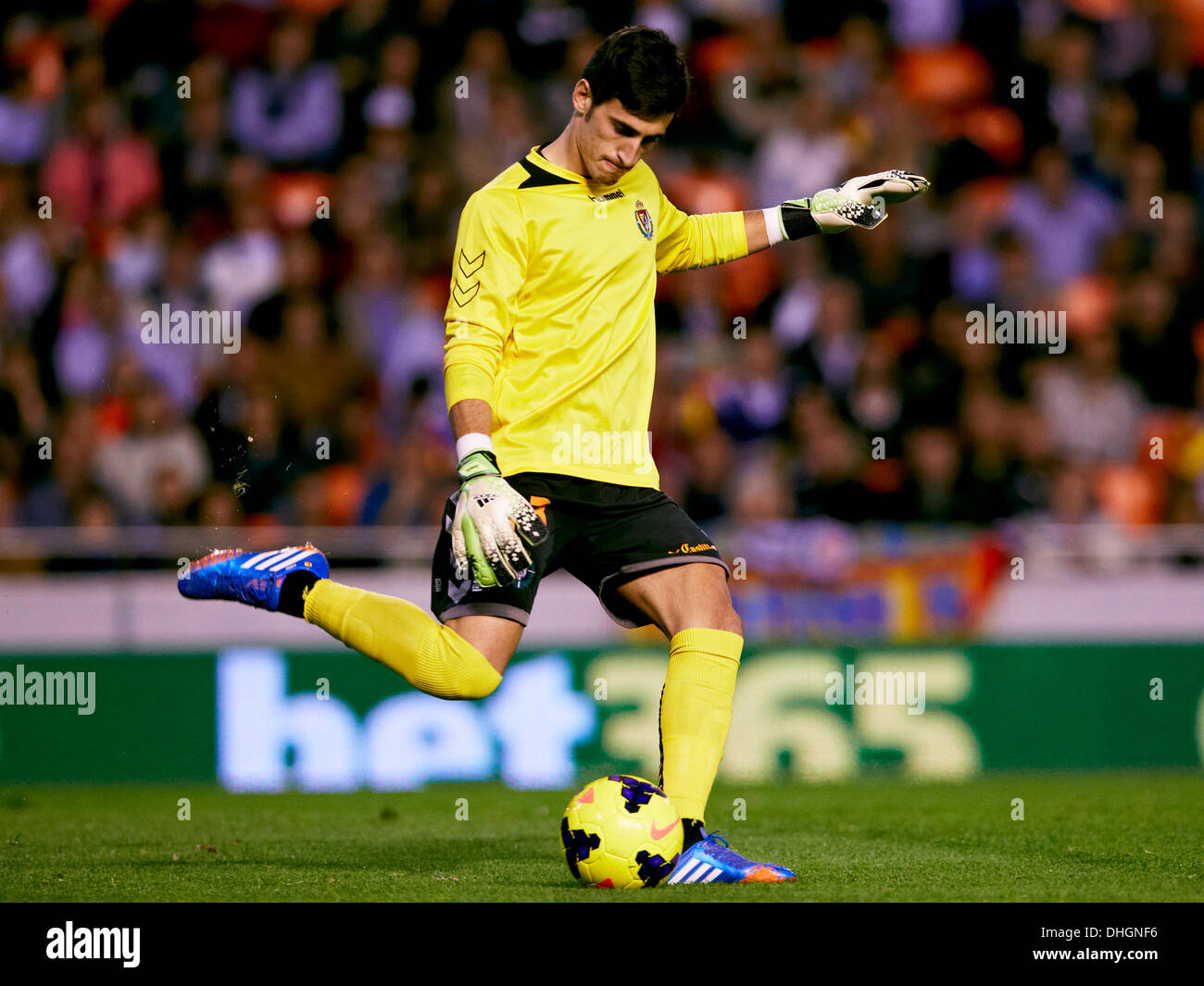 Mario valencia hi-res stock photography and images - Alamy
