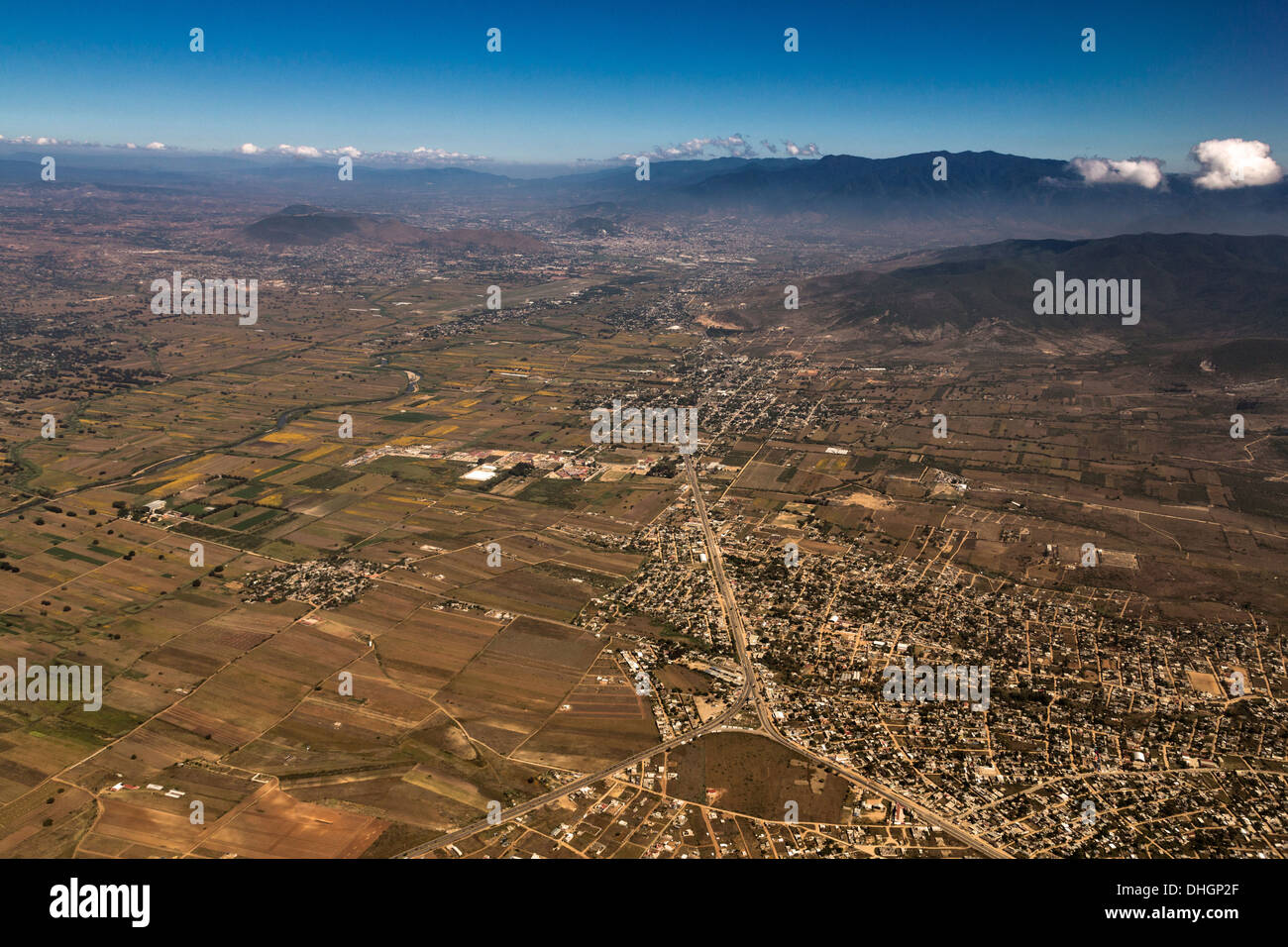 6 view down valley hi-res stock photography and images - Alamy