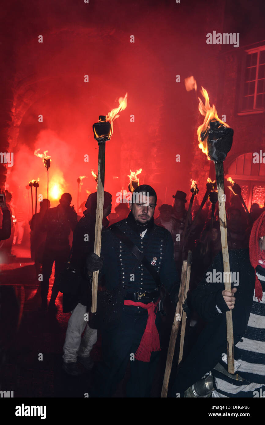 Procession torch hi-res stock photography and images - Alamy
