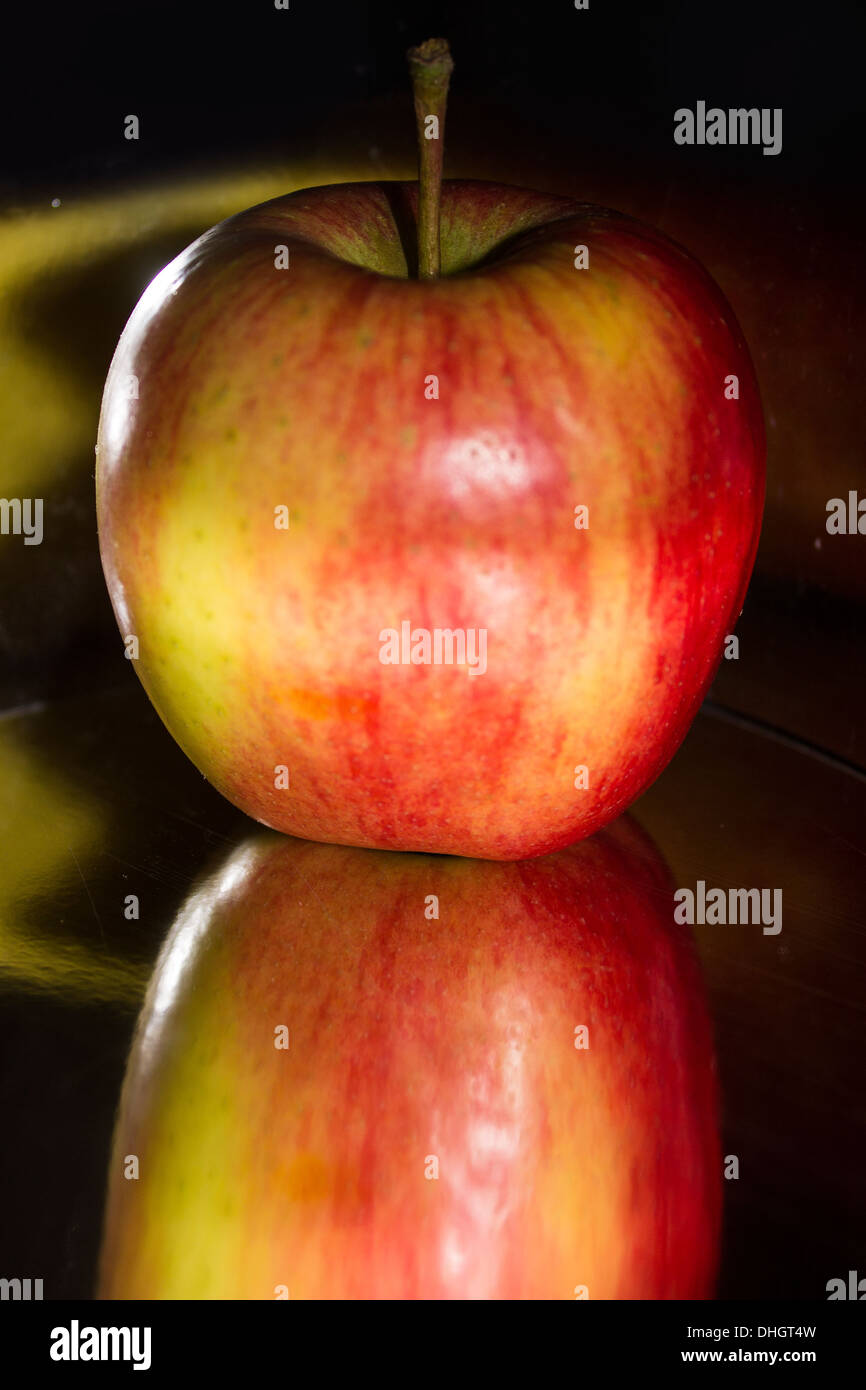 Fruit reflection hi-res stock photography and images - Alamy
