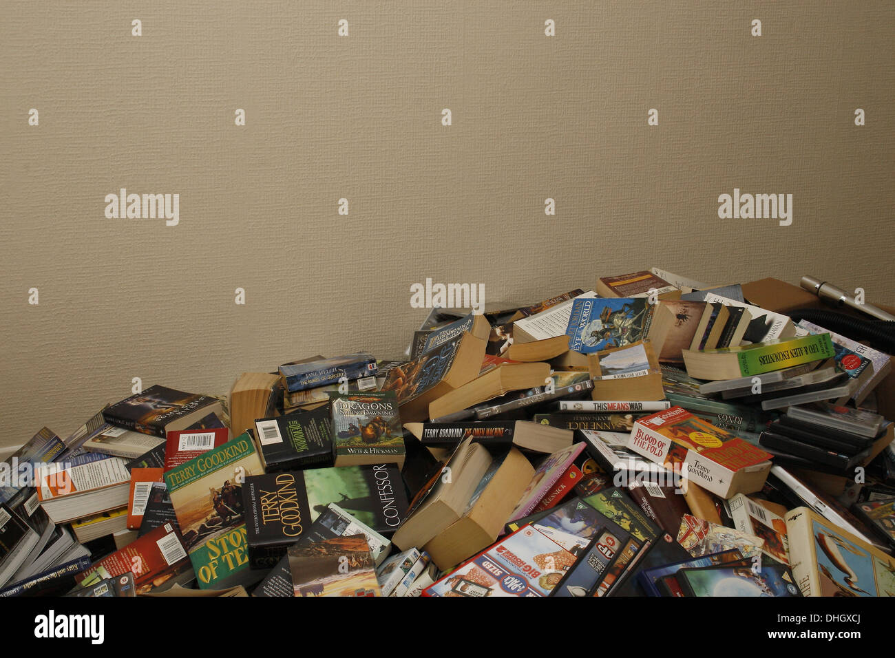 Untidy mess hi-res stock photography and images - Alamy