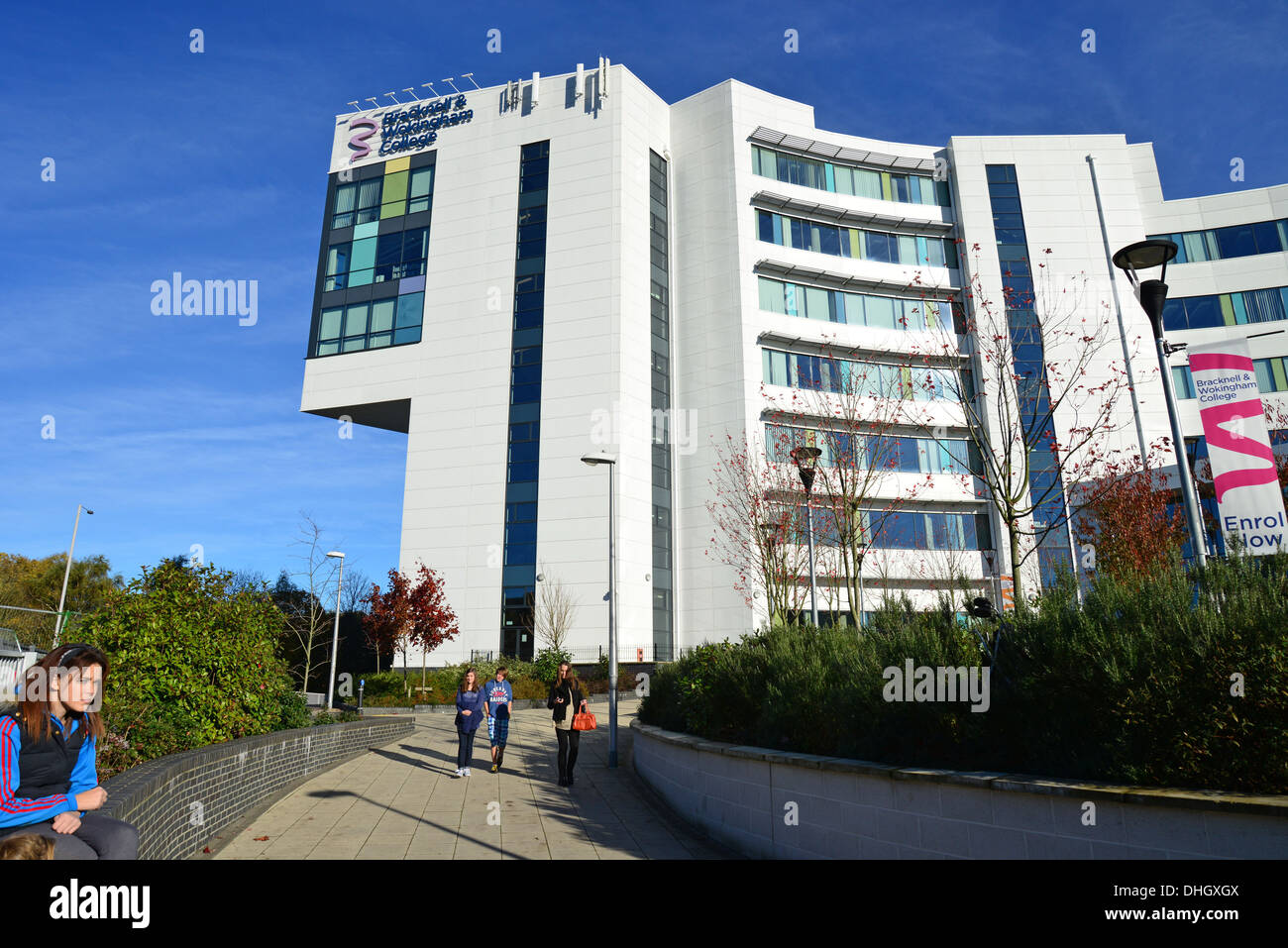 Sixth form center hi-res stock photography and images - Alamy