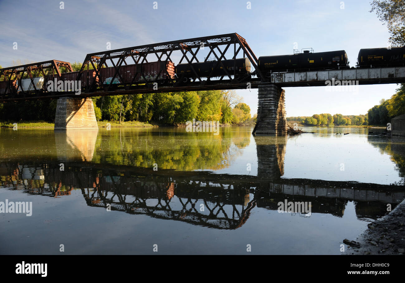 Railroad Bridge over the Wabash River, West Lafayette, Indiana Stock ...