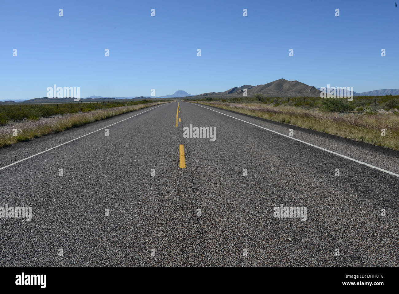 Empty highway in West Texas, USA is a typical scene of this area Stock ...