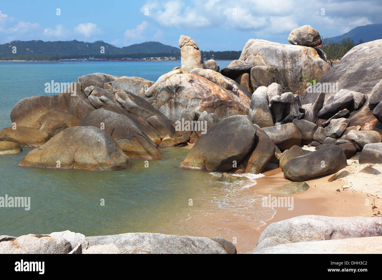 Coastal rocks hi-res stock photography and images - Alamy