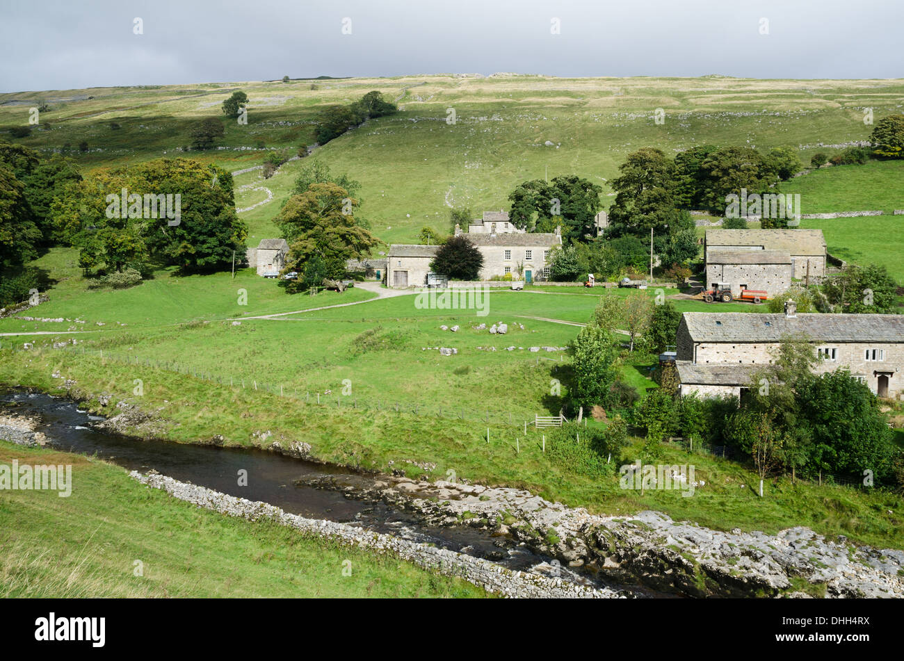 Farm at Yockenthwaite in the Yorkshire Dales Stock Photo - Alamy