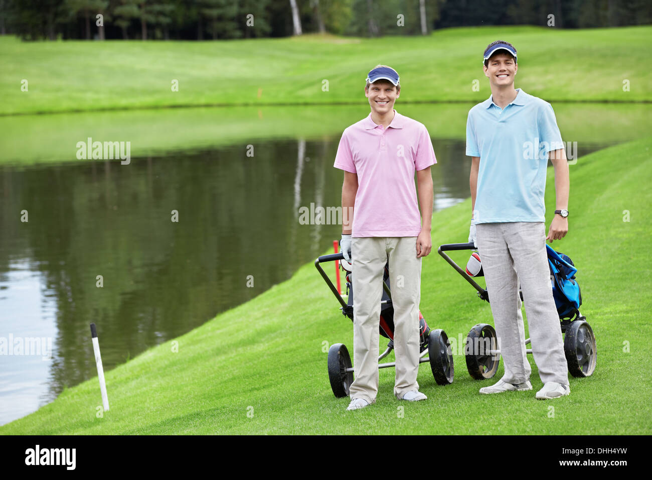 Golfing hi-res stock photography and images - Alamy