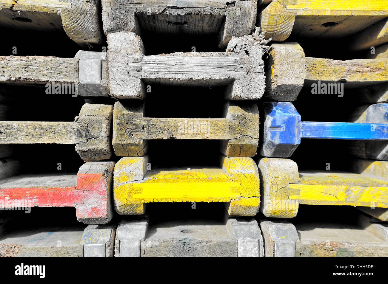 Timber formwork beams hi-res stock photography and images - Alamy