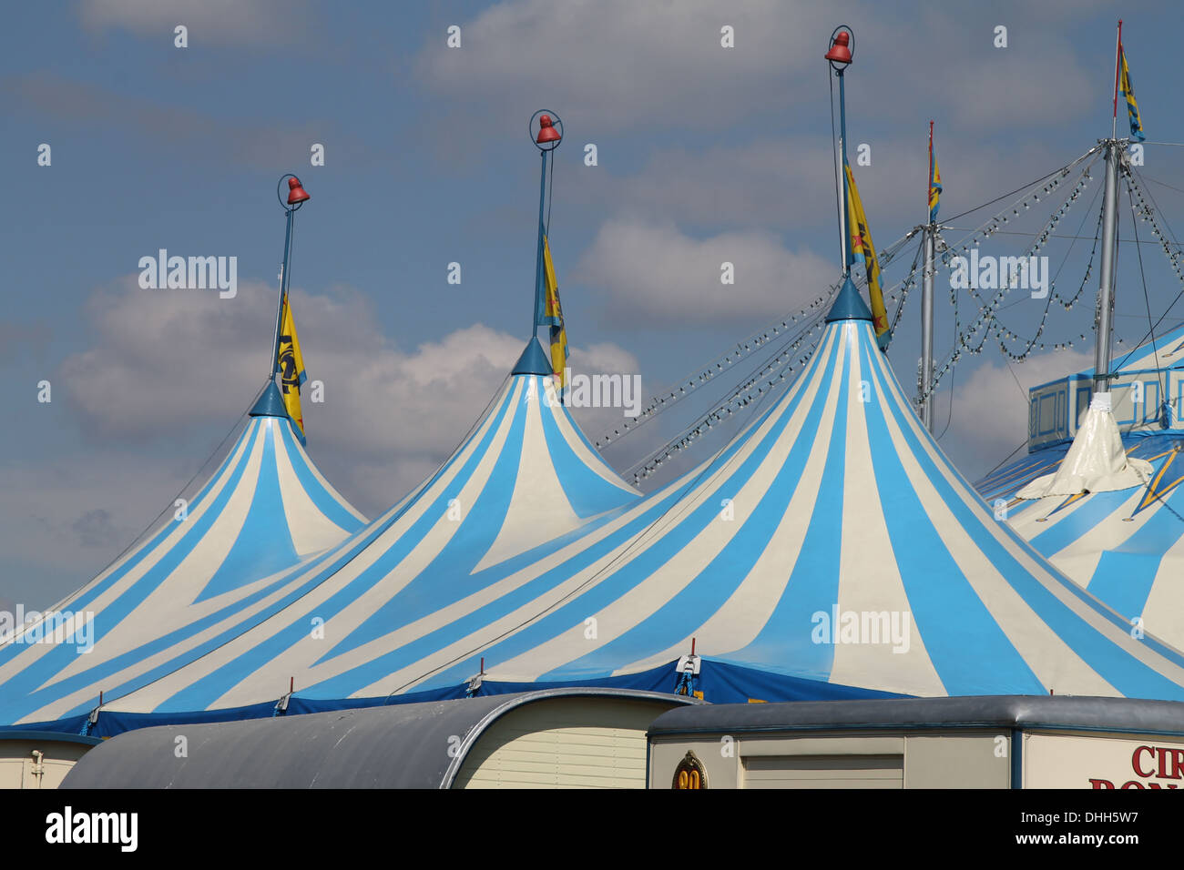 Zirkuszelt hi-res stock photography and images - Alamy