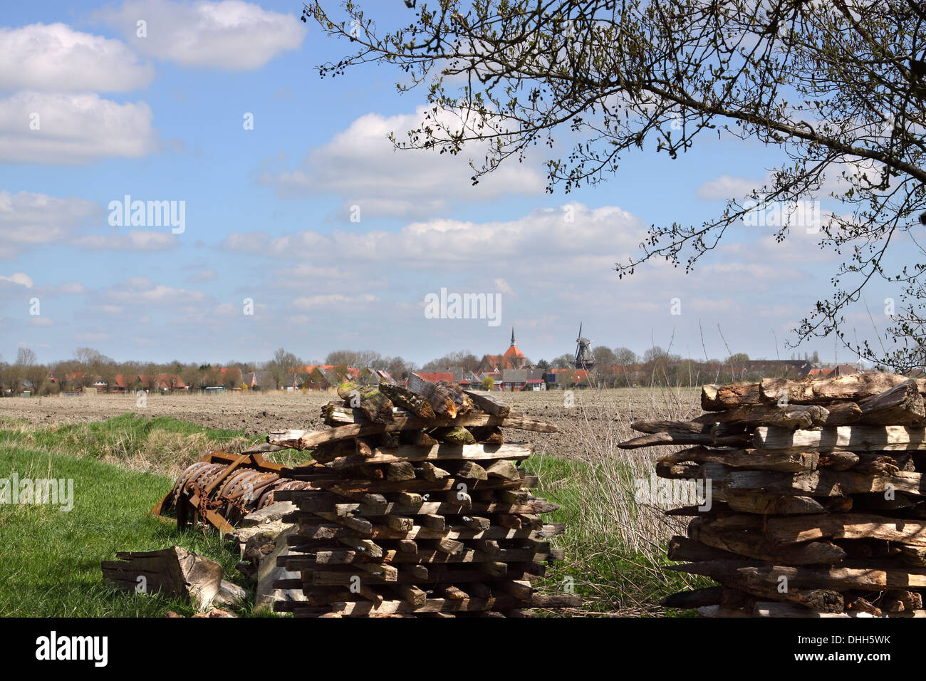 Spring weather hi-res stock photography and images - Alamy