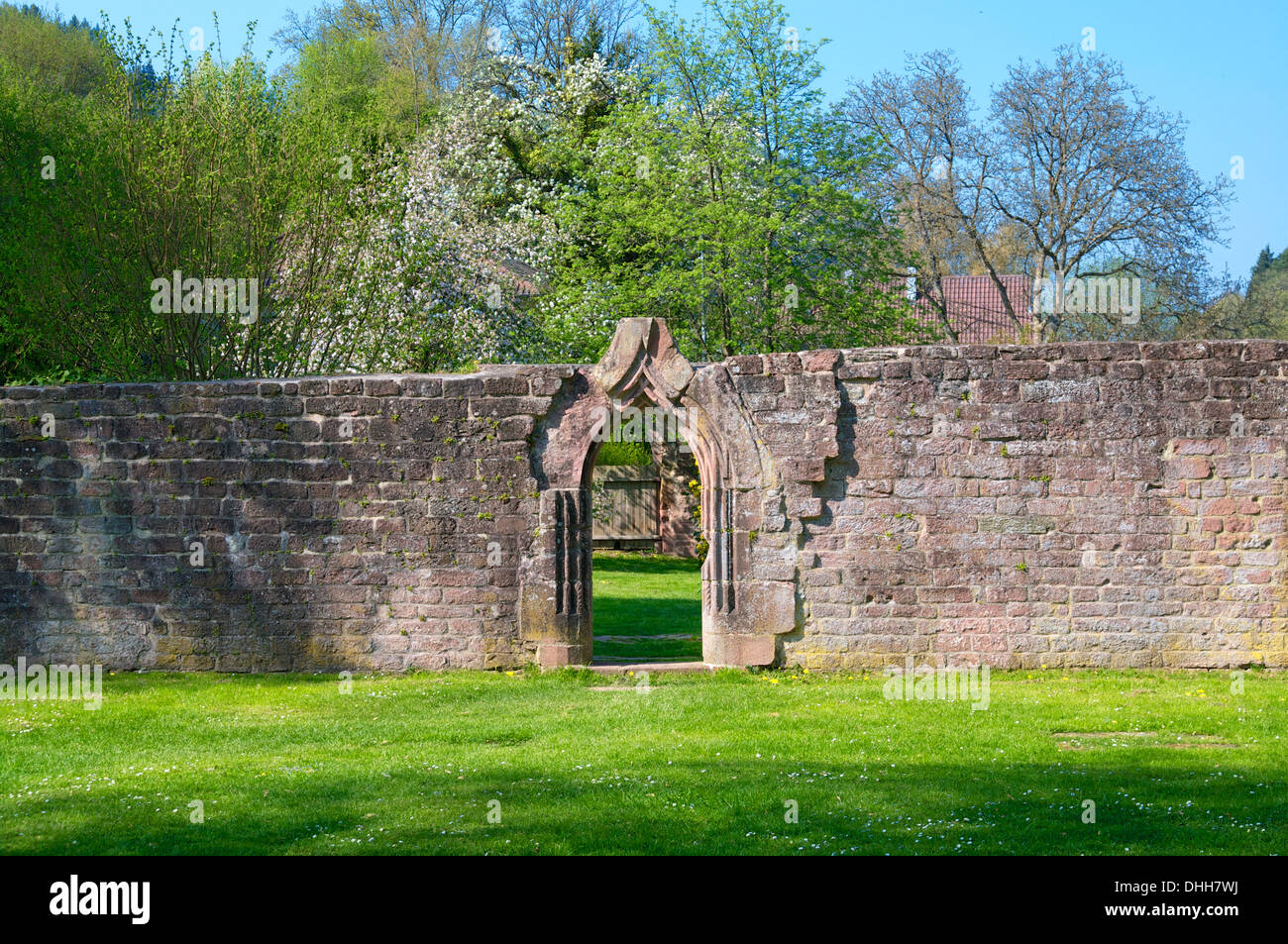 Romantic garden fence Stock Photo - Alamy