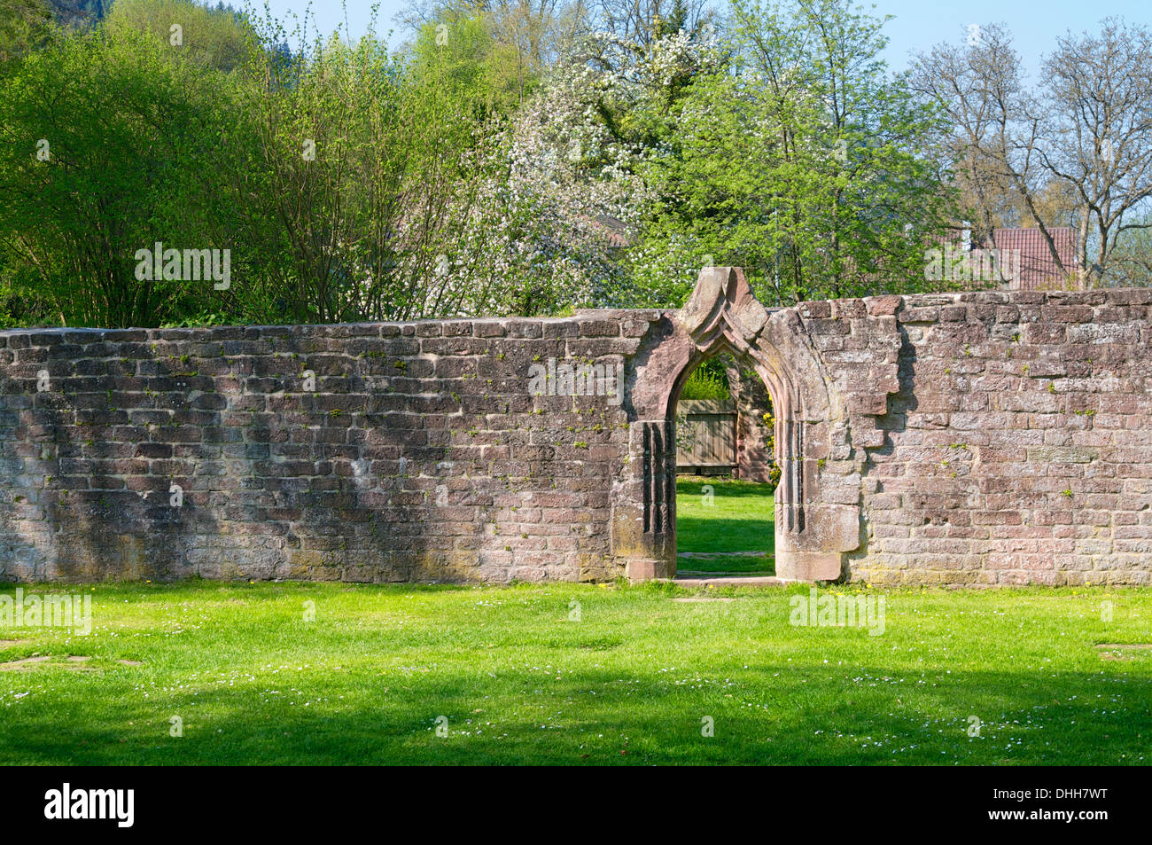 Romantic garden fence Stock Photo - Alamy