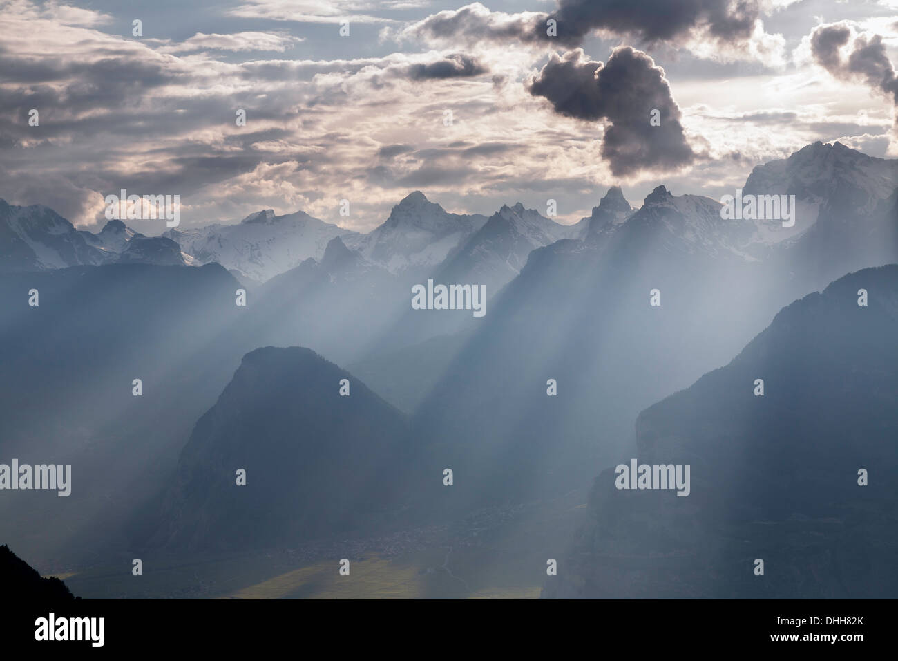 Shafts light hi-res stock photography and images - Alamy