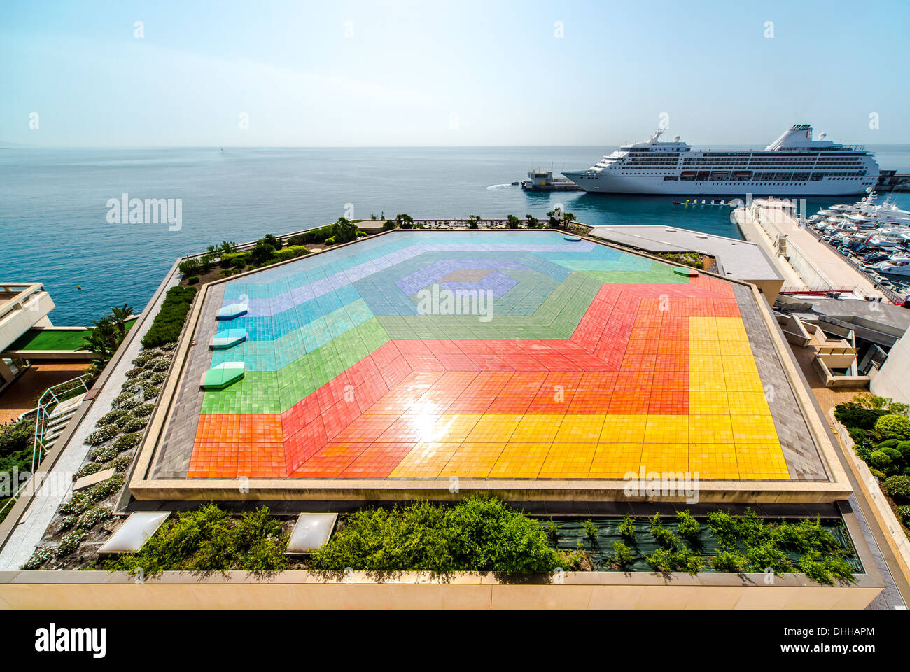 Helipad yacht hi-res stock photography and images - Alamy