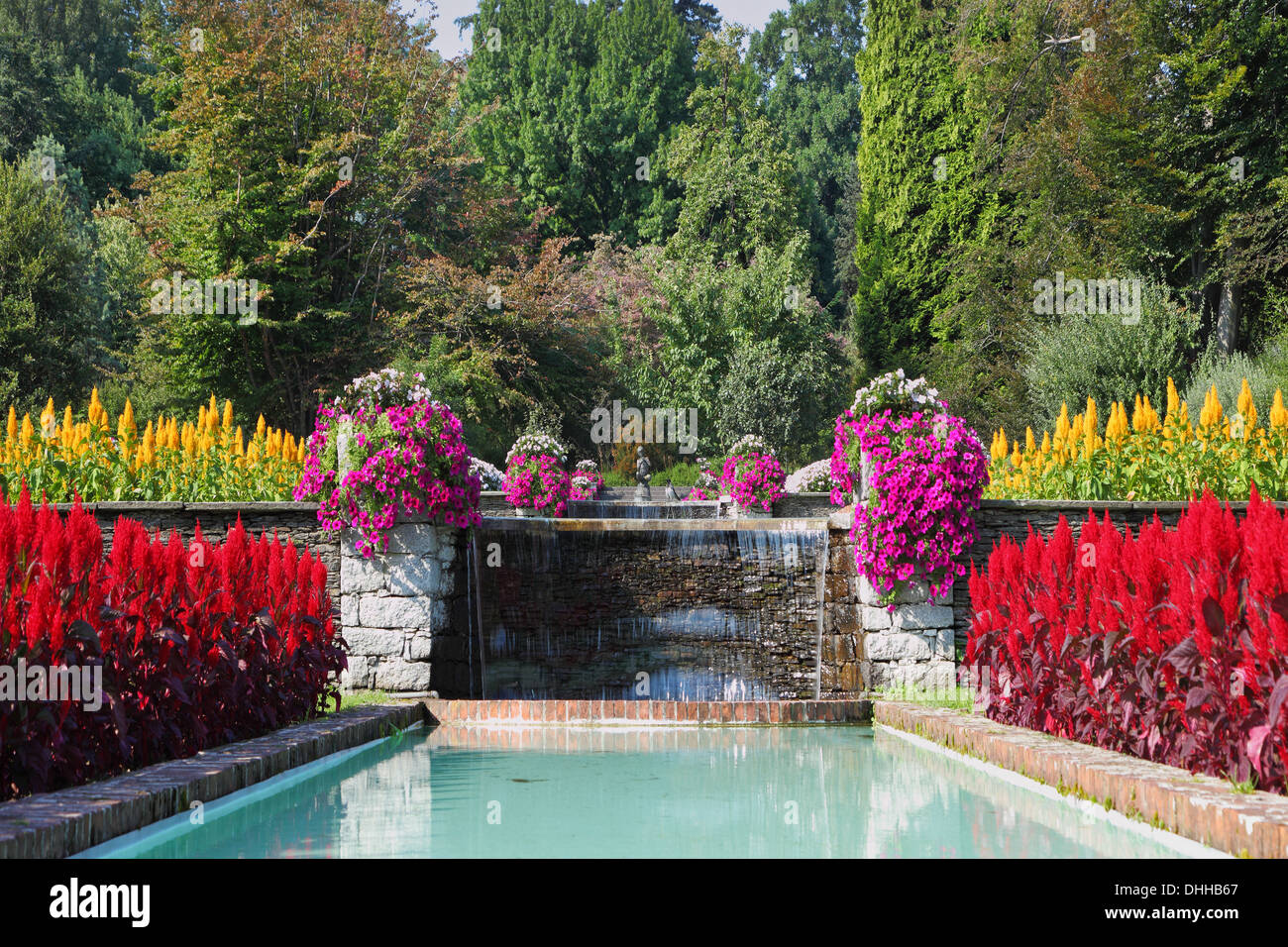 Most beautiful garden hi-res stock photography and images - Alamy