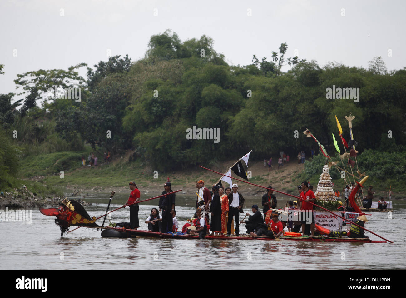 SOLO, INDONESIA NOVEMBER 10, 2013 : The wooden Rafts down the Bengawan ...
