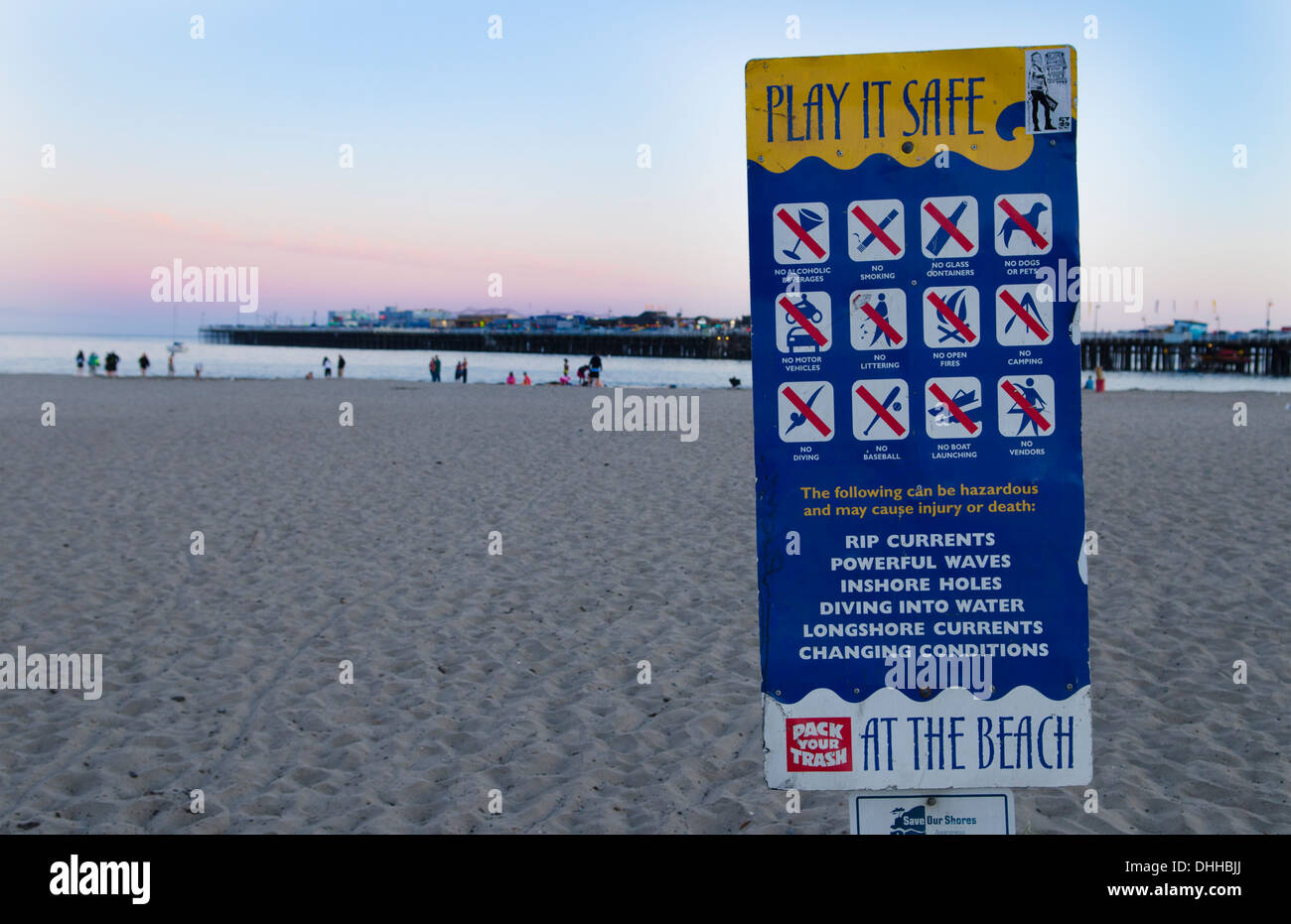 California beach rules sign warnings hi-res stock photography and ...