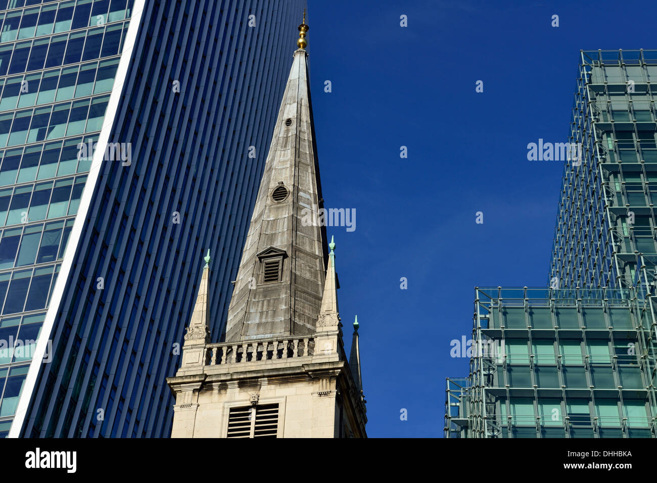 Church of St Margaret Pattens with 20 Fenchurch St and Plantation Place ...