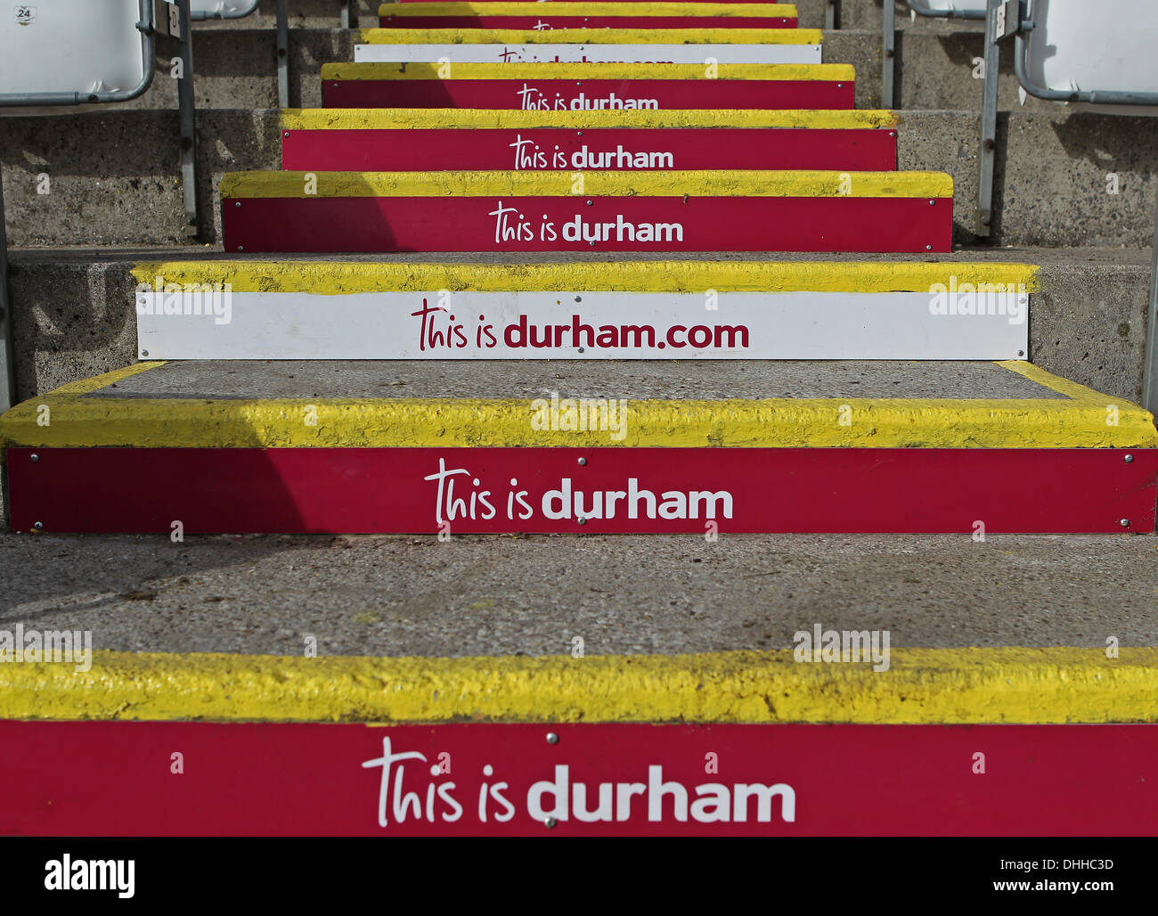 Dressing rooms hi-res stock photography and images - Alamy