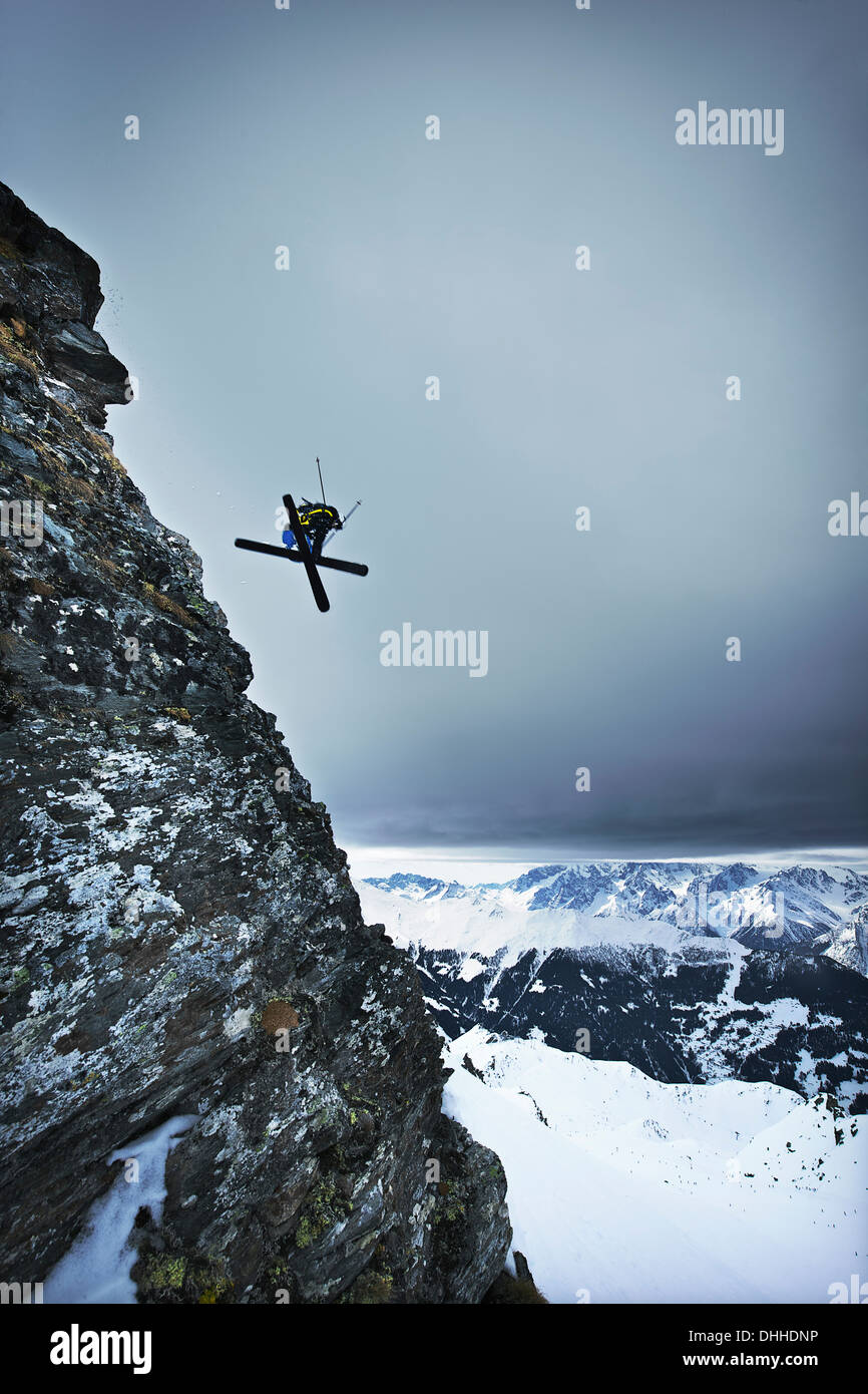 Skiing action snow hi-res stock photography and images - Alamy