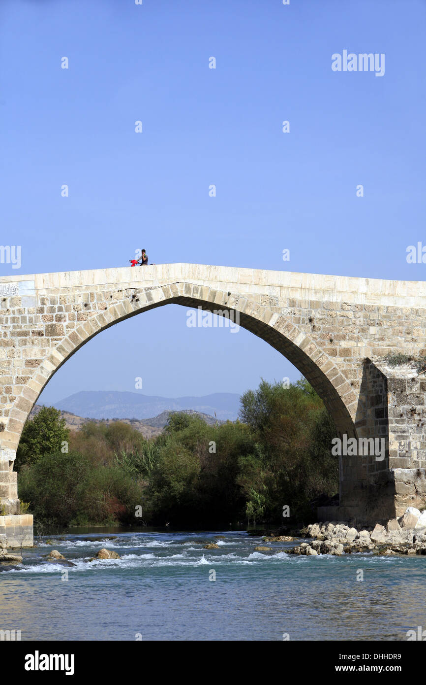 Roman bridge spanning the Seyhan River Stock Photo - Alamy