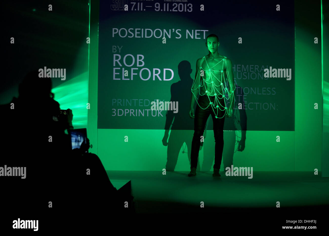 London, UK. 9th Nov, 2013. Poseidon's Net by Rob Elford at the 3D ...