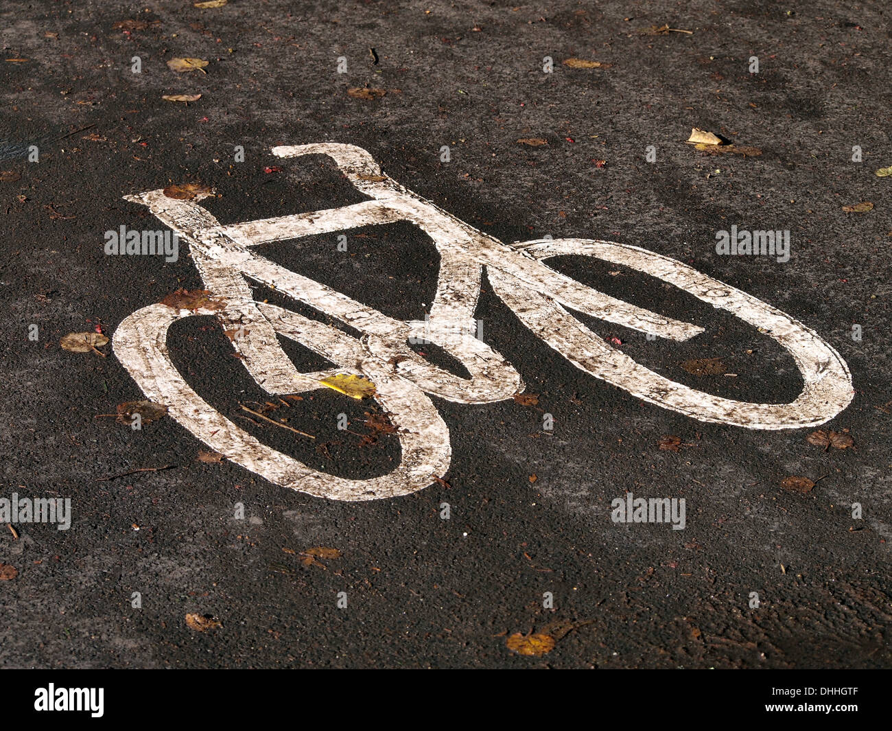 Cycle path road marking hi-res stock photography and images - Alamy