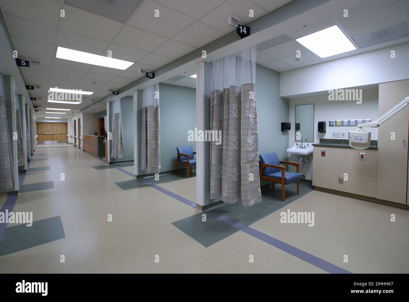 Inside hospital walls floor hi-res stock photography and images - Alamy