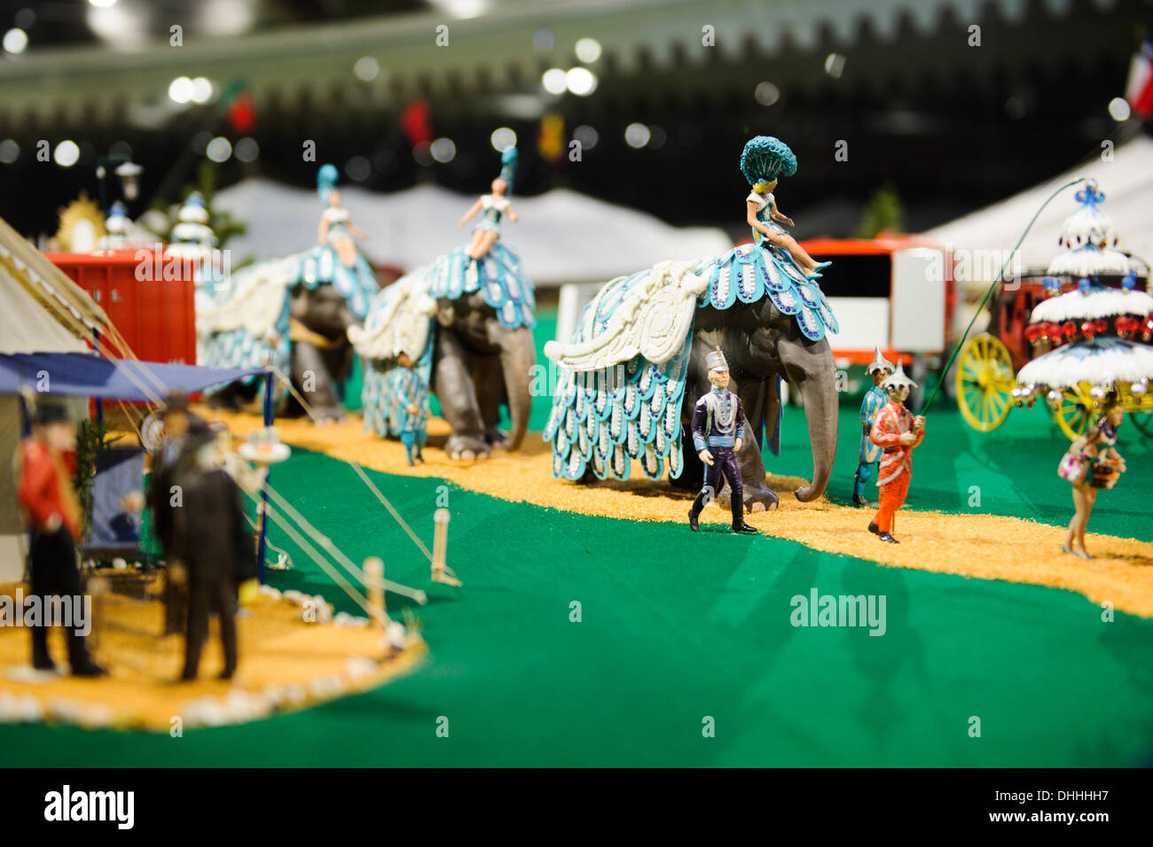 Zirkus model hi-res stock photography and images - Alamy