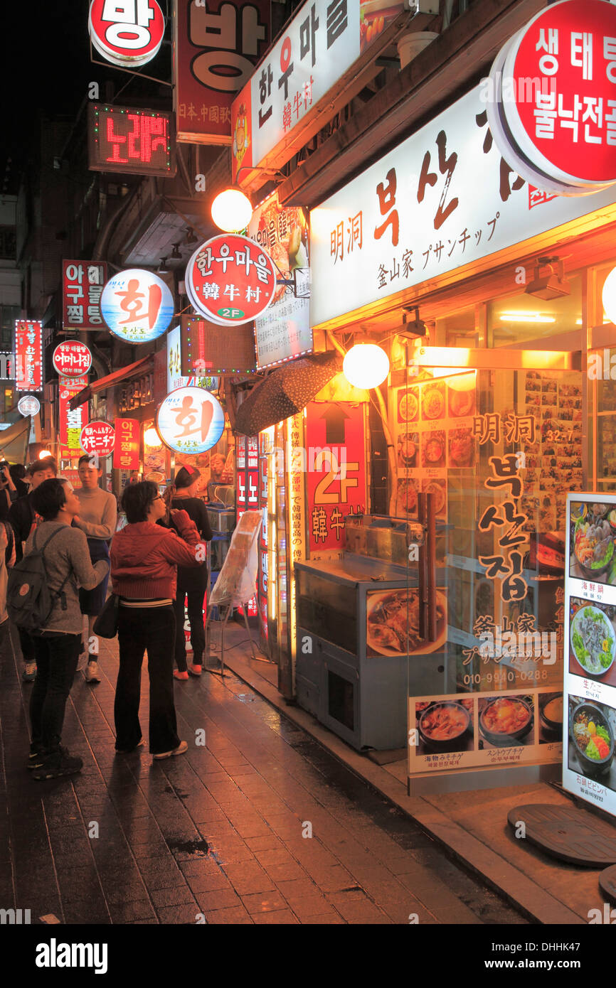 South korea seoul myeong dong nightlife hi-res stock photography and ...